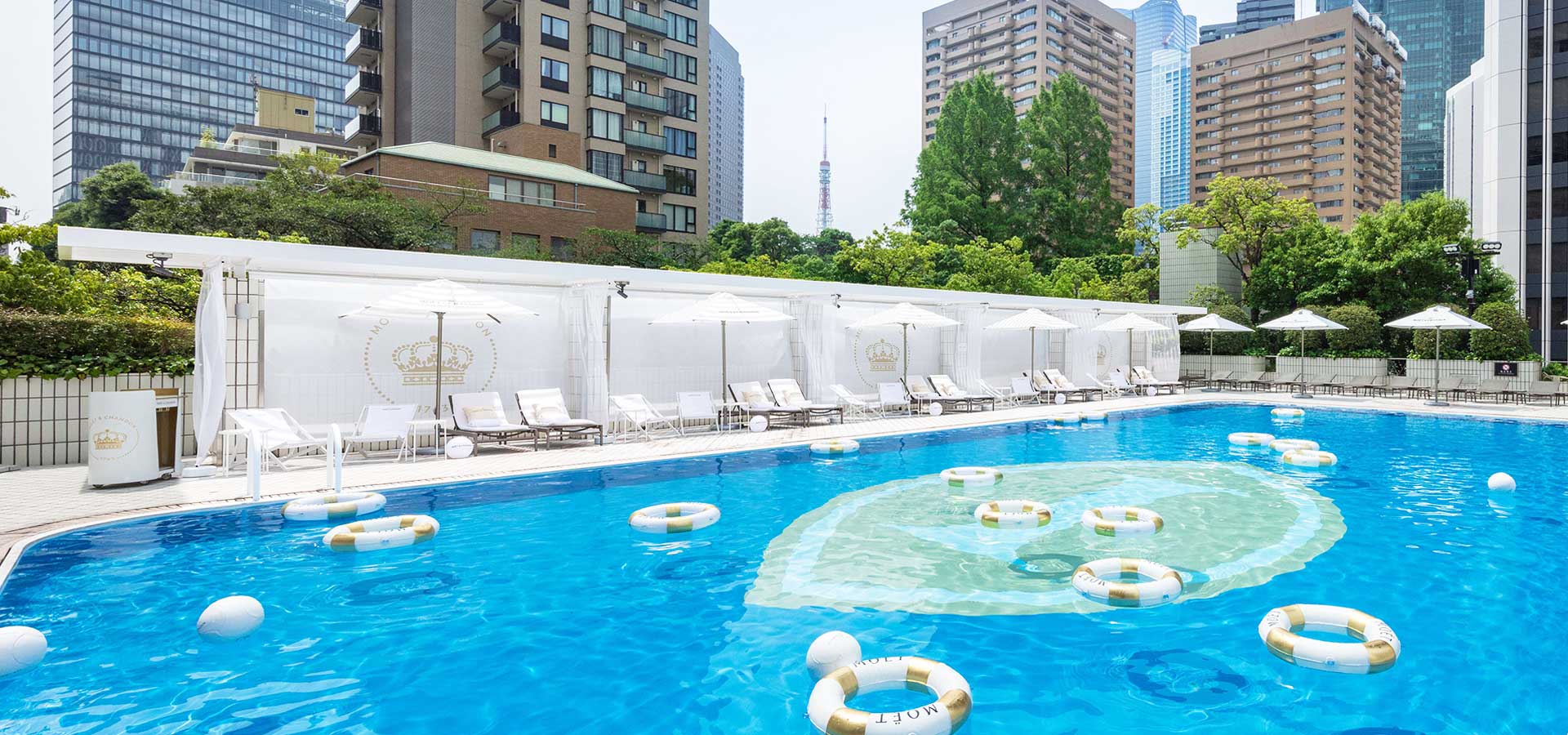 Open-air Swimming Pool | ANA InterContinental Tokyo