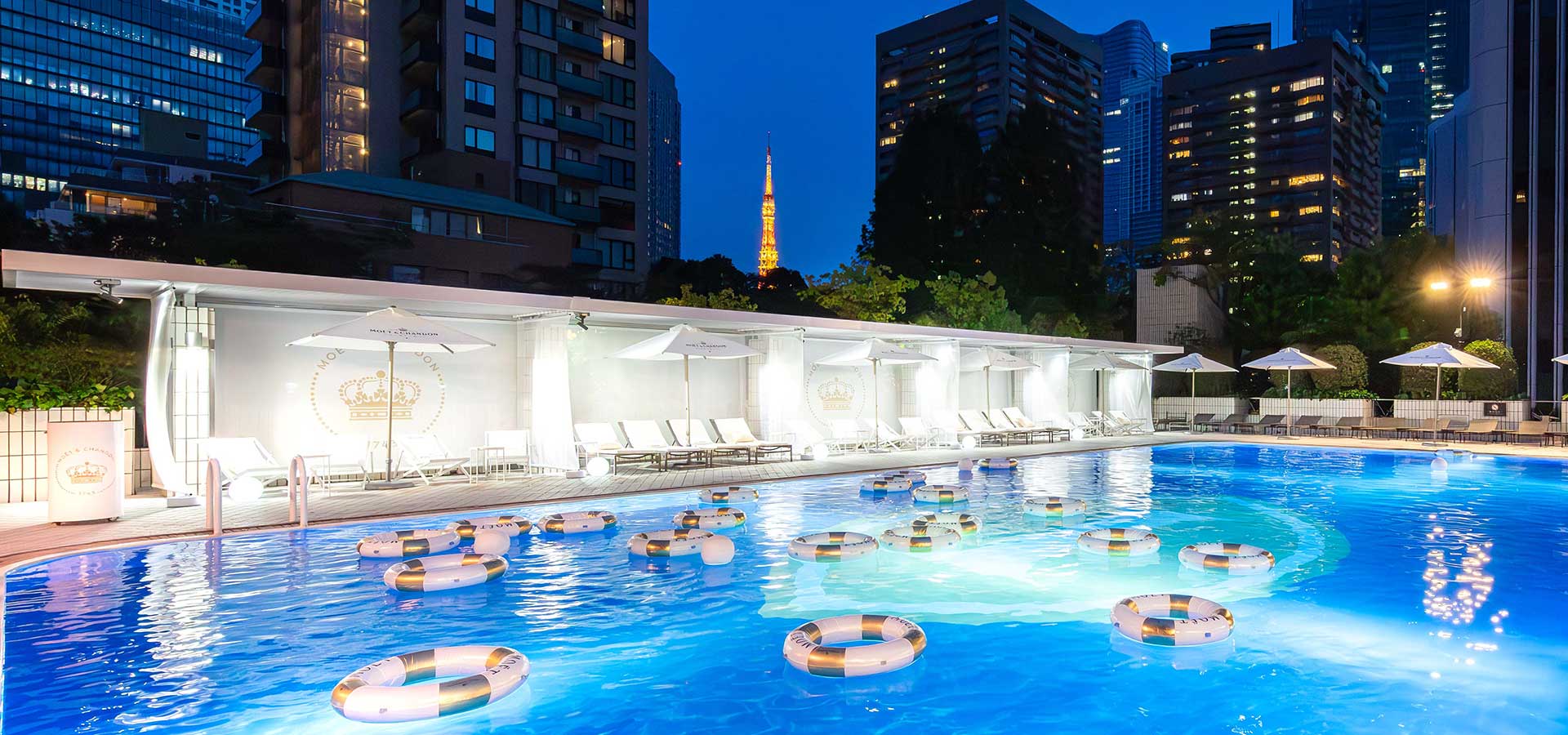 Open-air Swimming Pool | ANA InterContinental Tokyo
